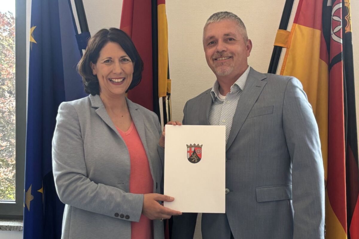 Verkehrsministerin Daniela Schmitt ernennt Elmar Goerz zum Leiter des ...